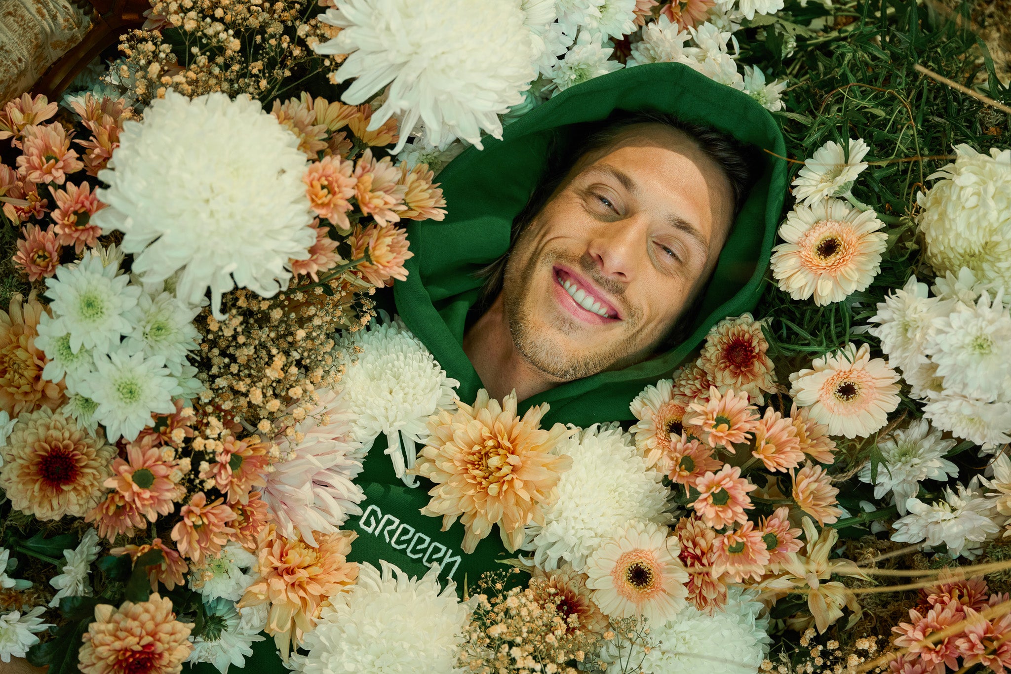 GREEEN